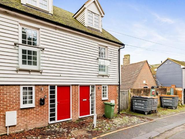 3 bedroom townhouse to rent