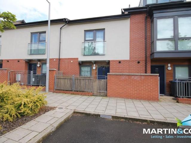 3 bedroom townhouse to rent
