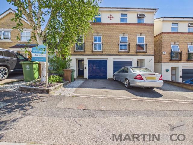 3 bedroom townhouse to rent