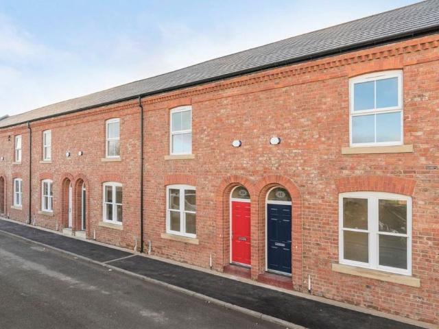 3 bedroom townhouse to rent