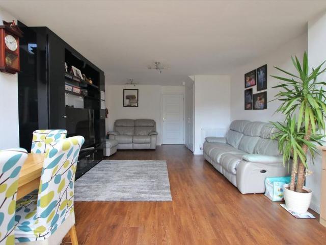 3 bedroom townhouse to rent