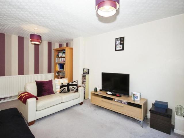 3 bedroom townhouse to rent
