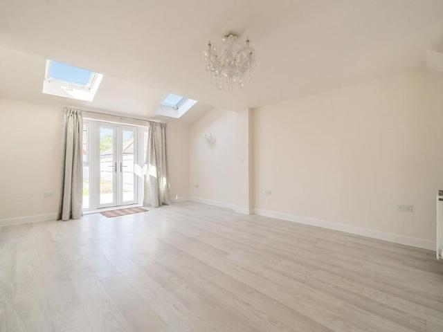 3 bedroom townhouse to rent
