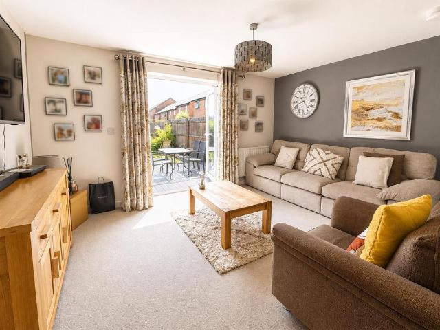 3 bedroom townhouse to rent