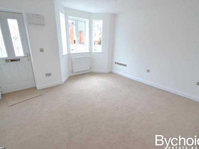 3 bedroom townhouse to rent