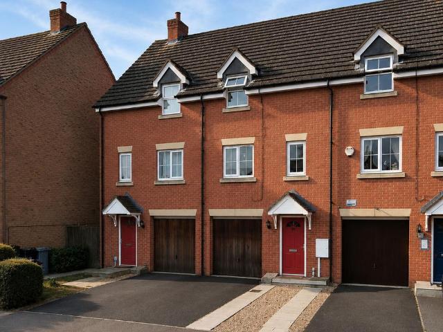 3 bedroom townhouse to rent