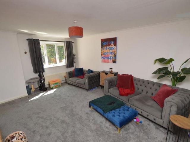 3 bedroom townhouse to rent