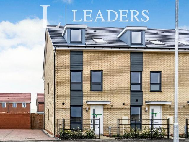 3 bedroom townhouse to rent