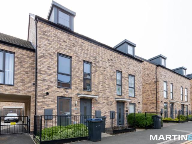3 bedroom townhouse to rent