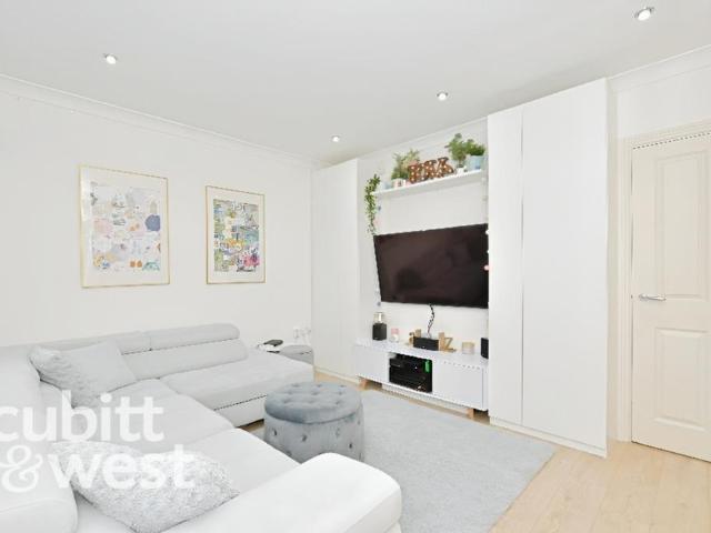 3 bedroom townhouse to rent
