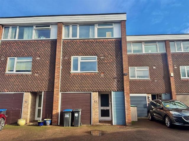 3 bedroom townhouse to rent