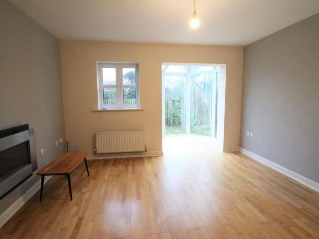 3 bedroom townhouse to rent