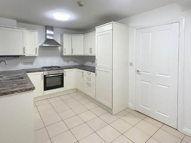 3 bedroom townhouse to rent