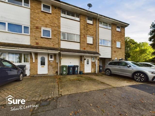 3 bedroom townhouse to rent