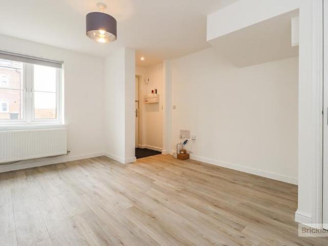 3 bedroom townhouse to rent
