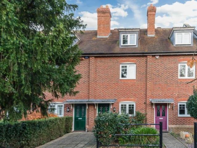 3 bedroom townhouse to rent
