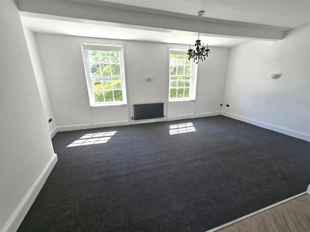 3 bedroom townhouse to rent