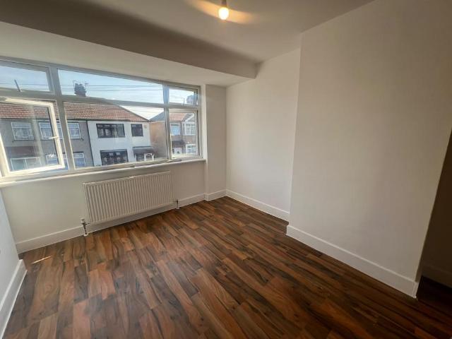 3 bedroom townhouse to rent