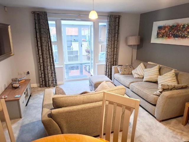 3 bedroom townhouse to rent
