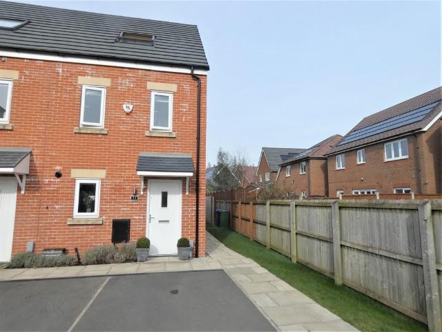 3 bedroom townhouse to rent