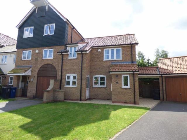 3 bedroom townhouse to rent