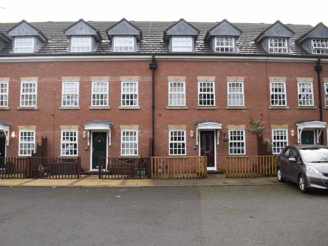3 bedroom townhouse to rent