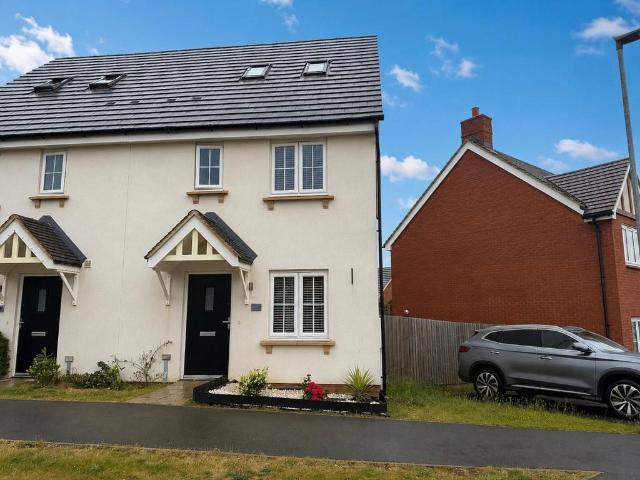 3 bedroom townhouse to rent