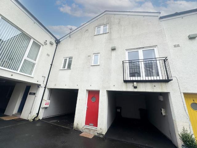 3 bedroom townhouse to rent