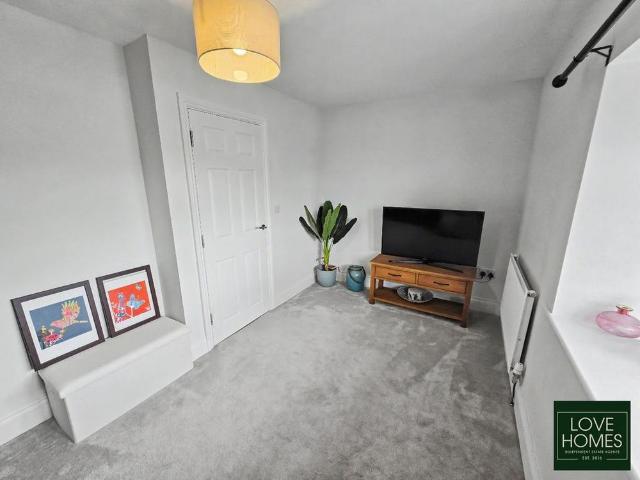 3 bedroom townhouse to rent