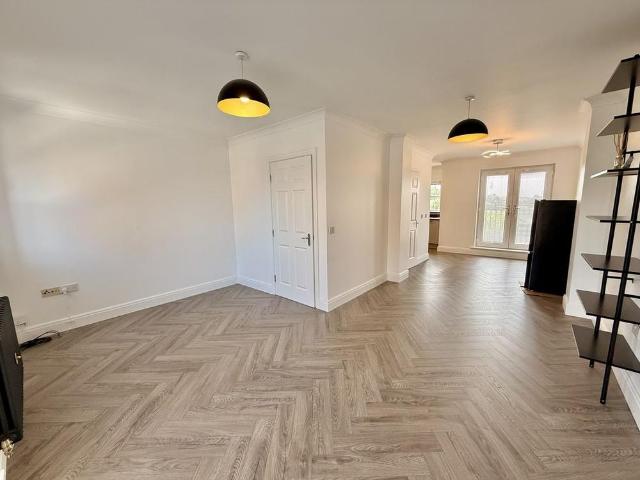 3 bedroom townhouse to rent