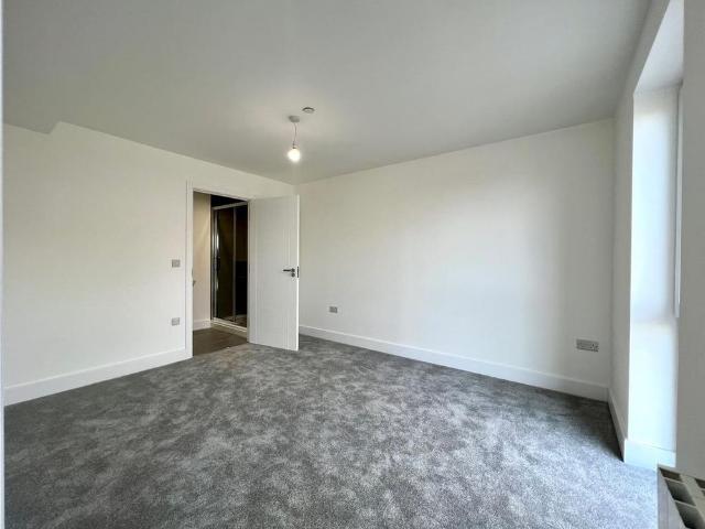 3 bedroom townhouse to rent