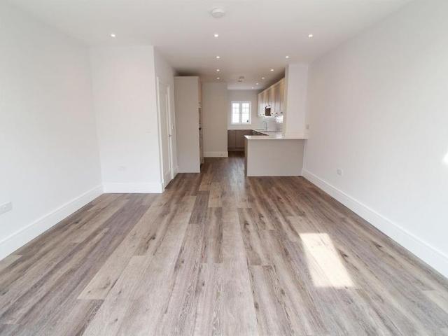 3 bedroom townhouse to rent