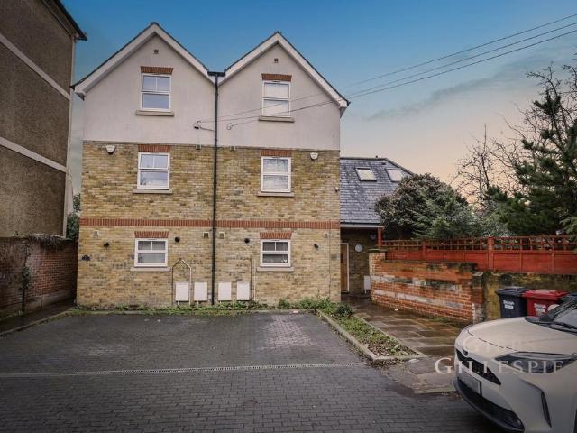 3 bedroom townhouse to rent