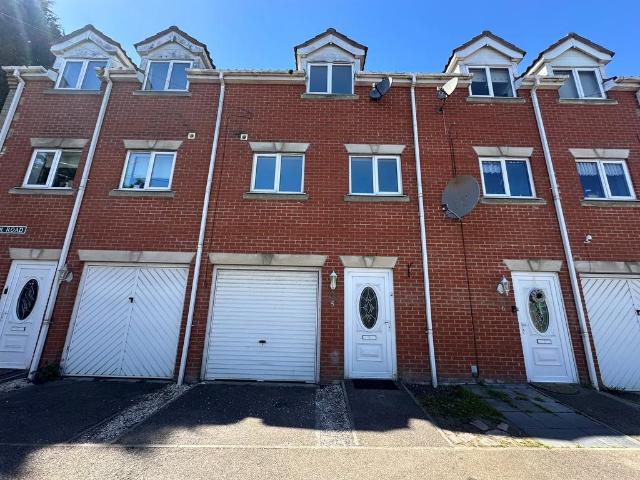 3 bedroom townhouse to rent
