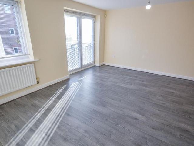 3 bedroom townhouse to rent