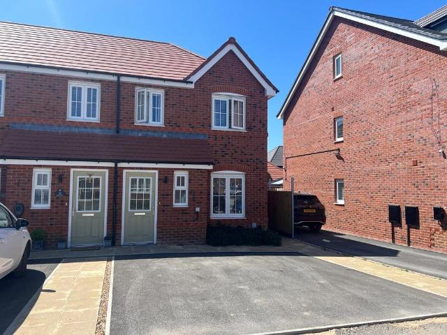 3 bedroom townhouse to rent