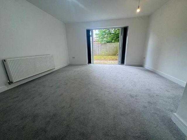 3 bedroom townhouse to rent