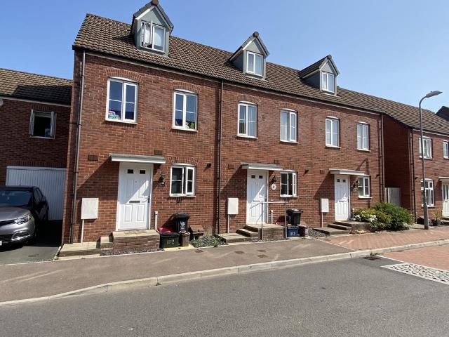 3 bedroom townhouse to rent