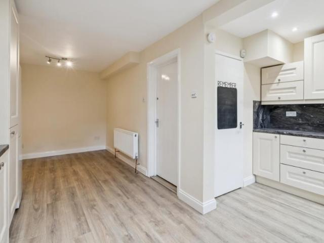 3 bedroom townhouse to rent