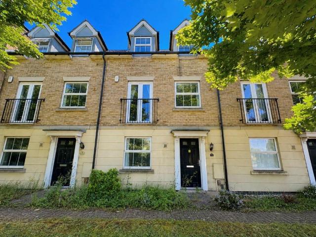 3 bedroom townhouse to rent