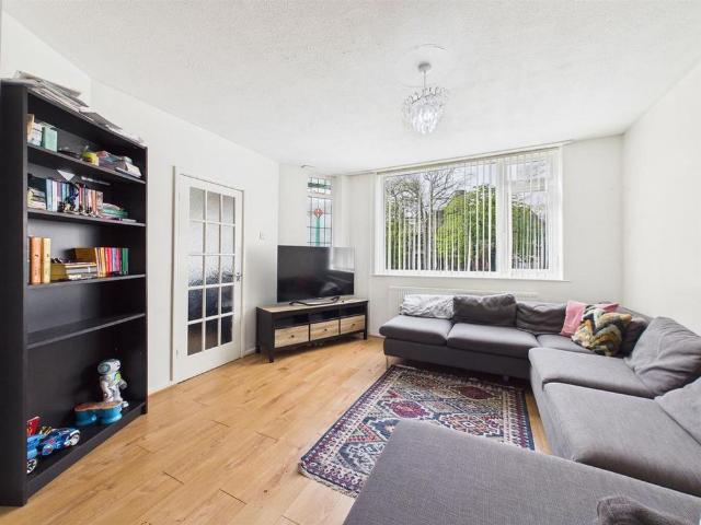 3 bedroom townhouse to rent