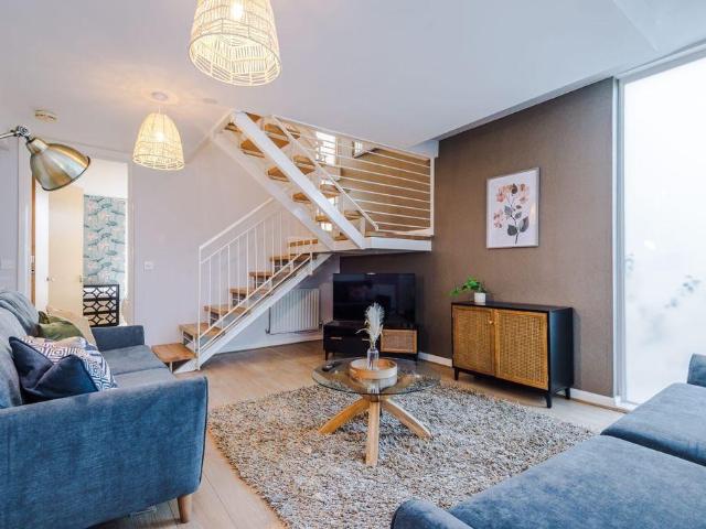 3 bedroom townhouse to rent
