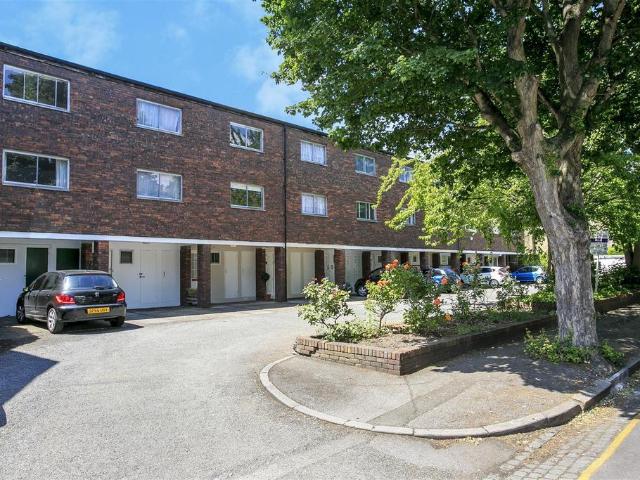 3 bedroom townhouse to rent