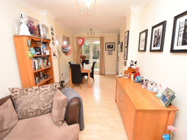 3 bedroom townhouse to rent