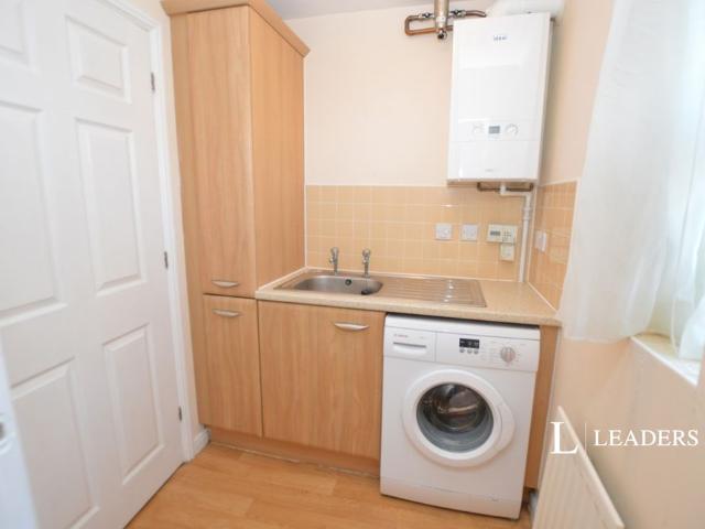 3 bedroom townhouse to rent Mario Way, Colchester, Essex, CO2
