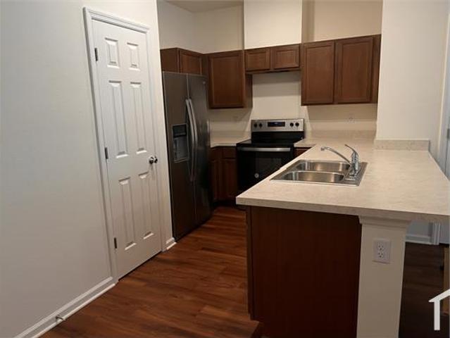 3 Bedroom Townhouse 11780 Beardgrass Way in Jacksonville, FL 32258 | AffordableHousing. Com