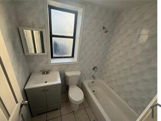 3 Bedroom Townhouse 53 Milford Ave in Newark, NJ 07108 | AffordableHousing. Com