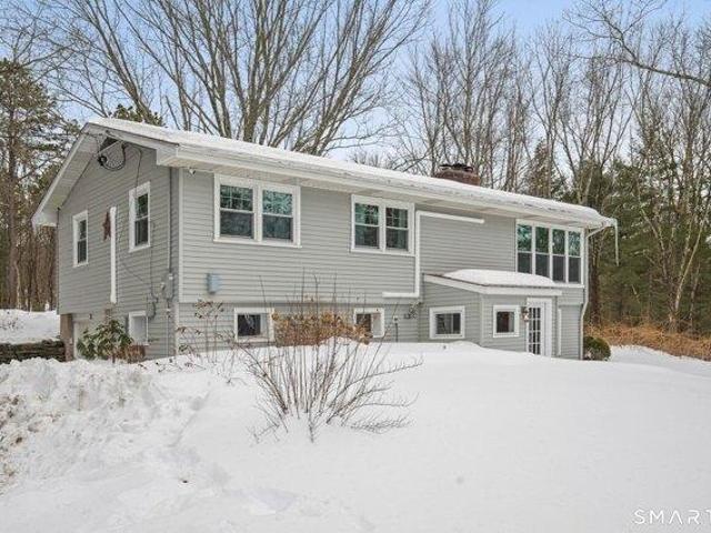 3 bedroom, Tolland CT 06084 102345232