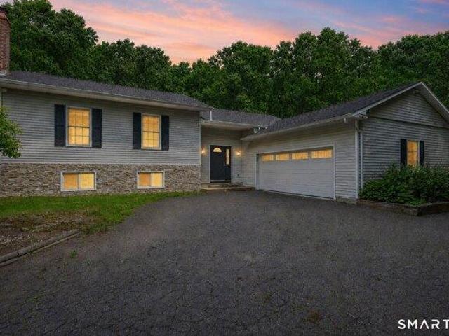 3 bedroom, Tolland CT 06084 104789877