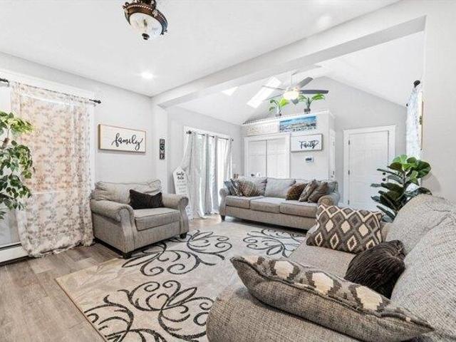 3 bedroom, Taunton MA 02780 102345329